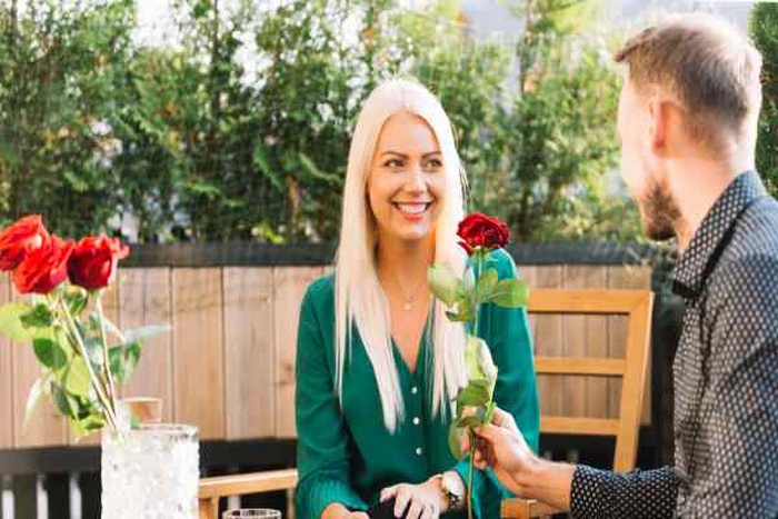 Dating Skills For Middle-Aged Older Women In Abbotsley